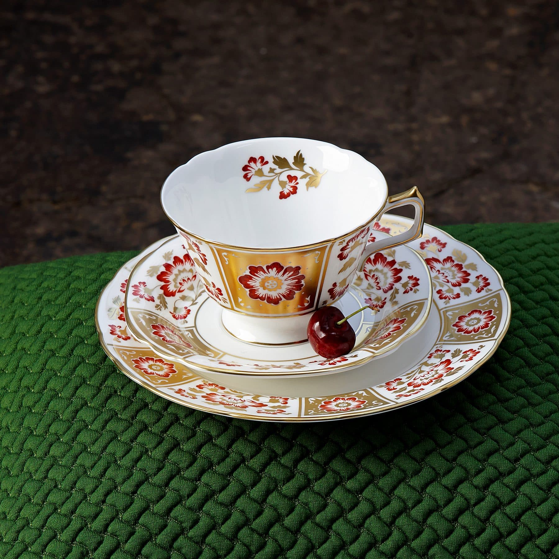 Derby Panel Red Teapot (480ml) - Royal Crown Derby